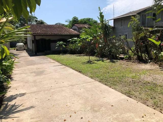 Casa / Sobrado para Venda em Bertioga/SP Boraceia 3 Quartos