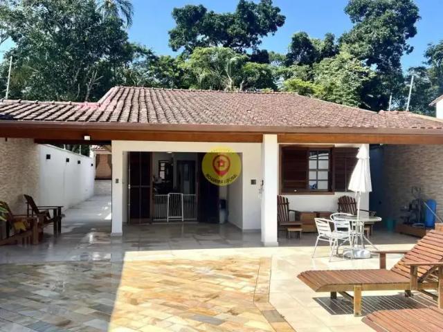 Casa / Sobrado para Venda em Bertioga/SP Boraceia 3 Quartos