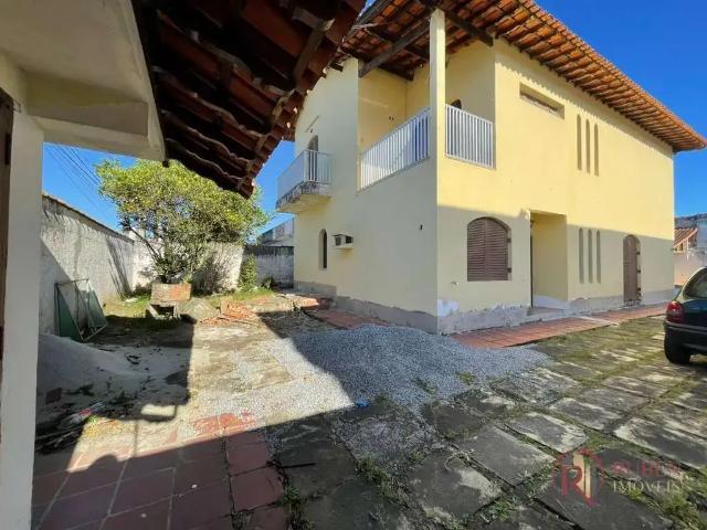 Casa / Sobrado para Venda em Bertioga/SP Centro 4 Quartos