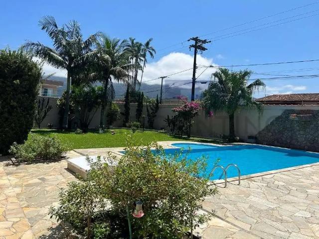 Casa / Sobrado para Venda em Bertioga/SP Centro 4 Quartos