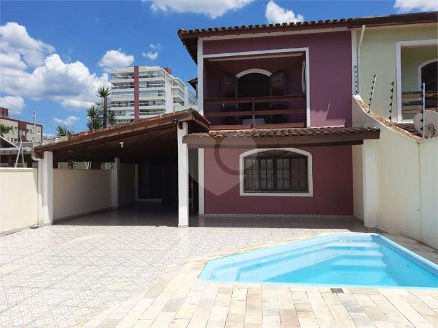 Casa / Sobrado para Venda em Bertioga/SP Centro 2 Quartos
