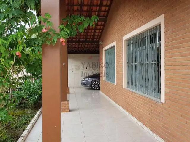 Casa / Sobrado para Venda em Bertioga/SP Centro 3 Quartos