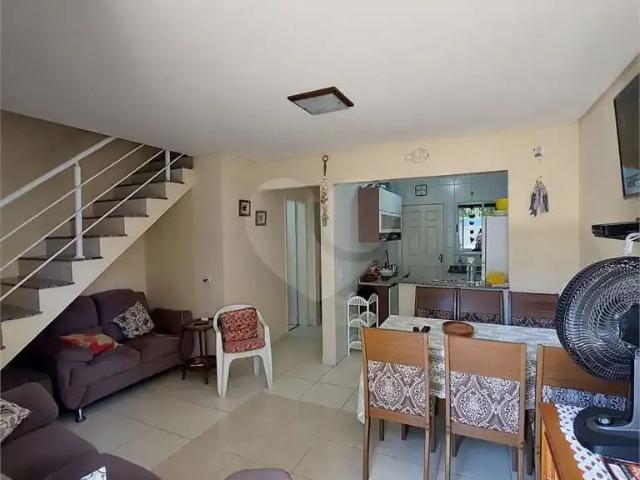 Casa / Sobrado para Venda em Bertioga/SP Centro 3 Quartos