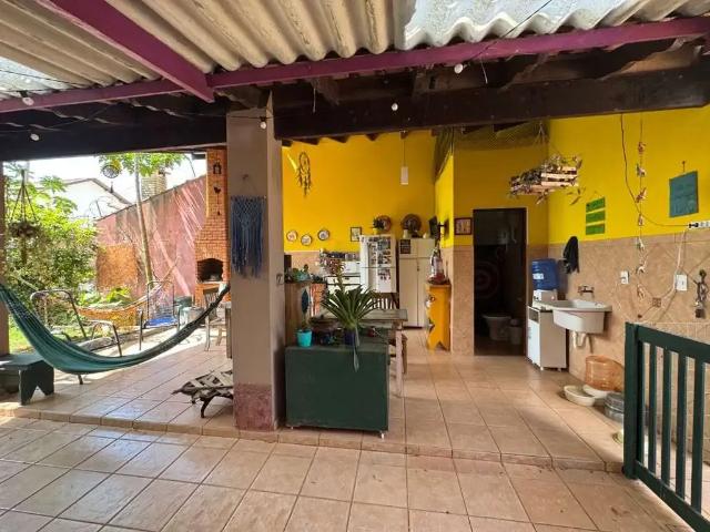 Casa / Sobrado para Venda em Bertioga/SP Centro 3 Quartos