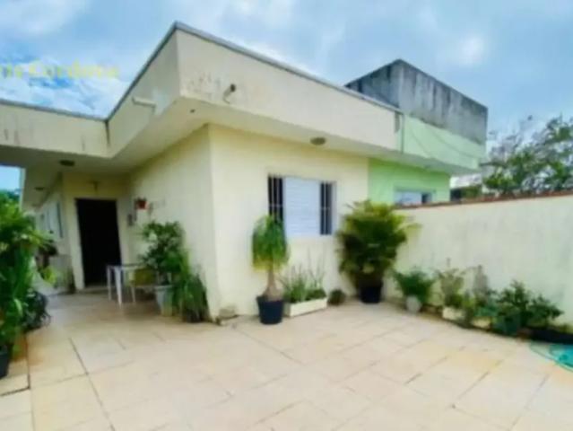 Casa / Sobrado para Venda em Bertioga/SP Centro 3 Quartos