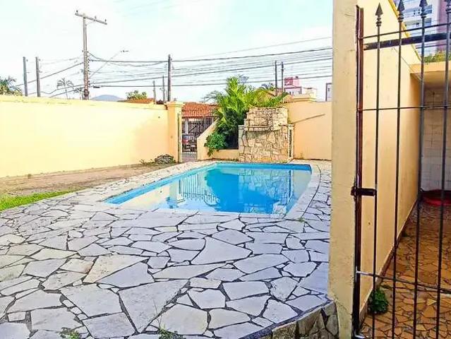 Casa / Sobrado para Venda em Bertioga/SP Centro 3 Quartos