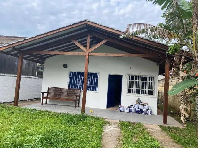 Casa / Sobrado para Venda em Bertioga/SP Indaia 4 Quartos