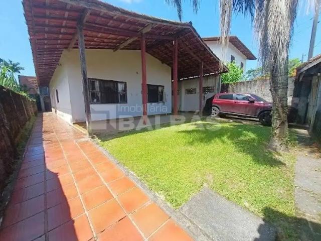 Casa / Sobrado para Venda em Bertioga/SP Indaia 4 Quartos