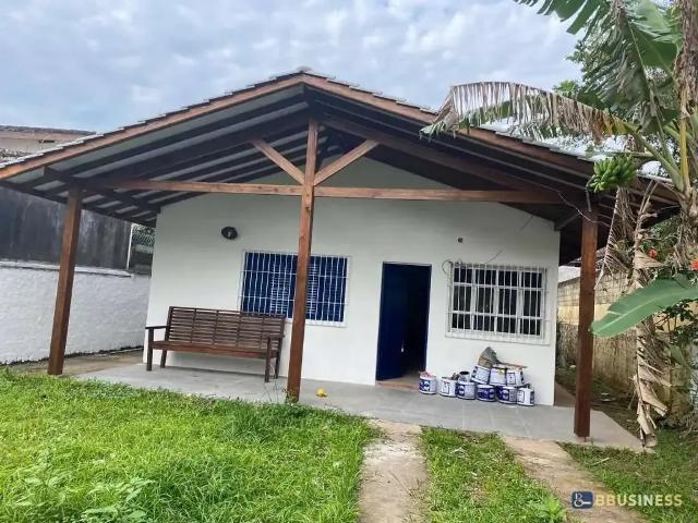 Casa / Sobrado para Venda em Bertioga/SP Indaia 4 Quartos