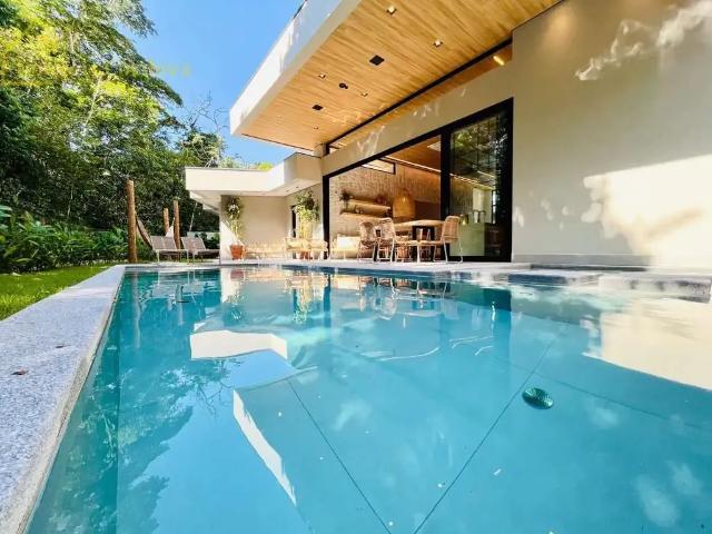 Casa / Sobrado para Venda em Bertioga/SP Riviera 4 Quartos