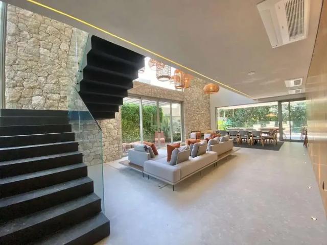 Casa / Sobrado para Venda em Bertioga/SP Riviera 5 Quartos