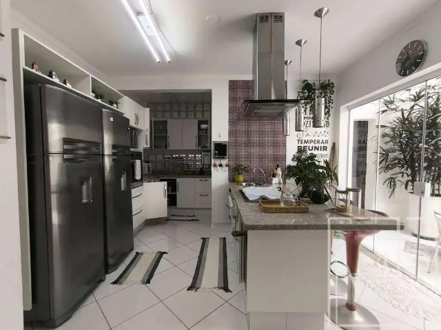 Casa / Sobrado para Venda em Bertioga/SP Riviera de São Lourenço 4 Quartos