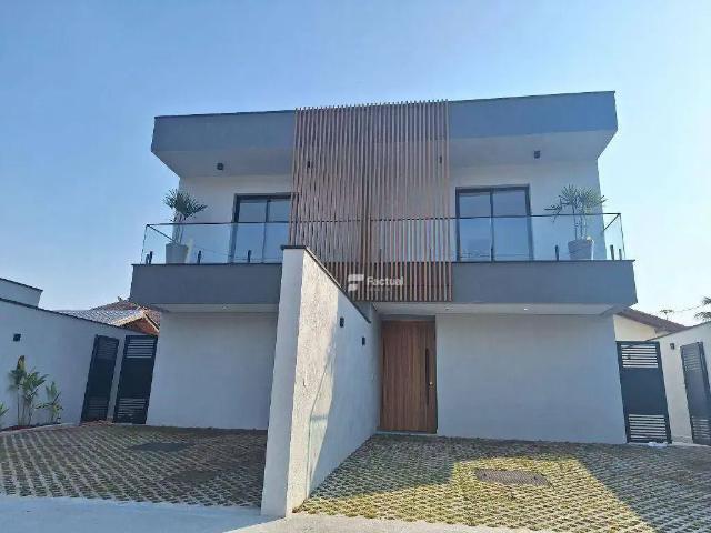 Casa / Sobrado para Venda em Bertioga/SP São Lourenço 5 Quartos