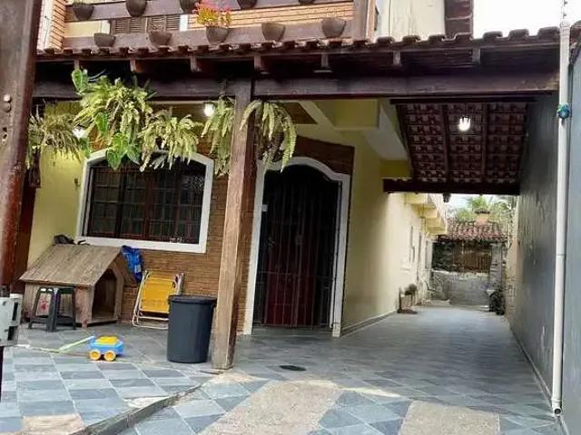 Casa / Sobrado para Venda em Bertioga/SP Vista Linda 4 Quartos