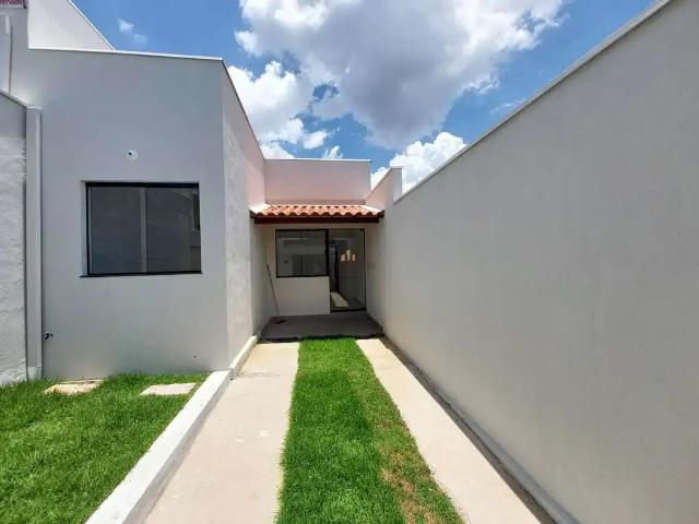 Casa / Sobrado para Venda em Betim/MG Monte Verde 2 Quartos