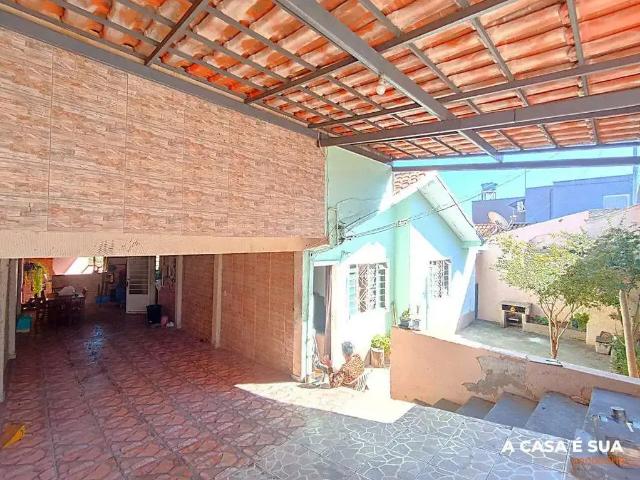 Casa / Sobrado para Venda em Betim/MG Alto das Flores 4 Quartos
