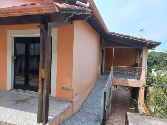 Casa / Sobrado para Venda em Betim/MG Bom Retiro 3 Quartos