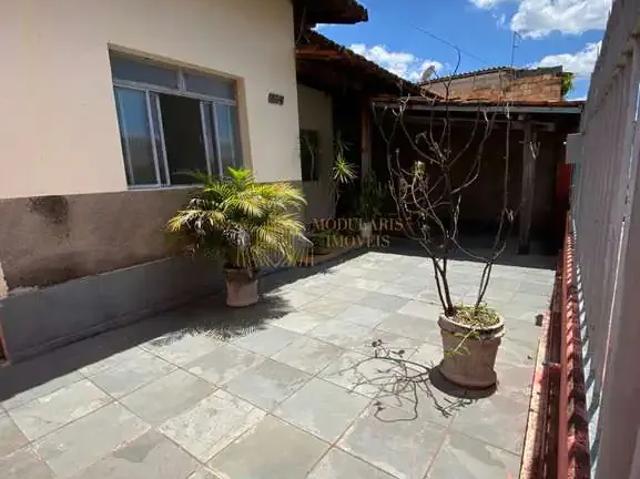 Casa / Sobrado para Venda em Betim/MG Brasiléia 3 Quartos