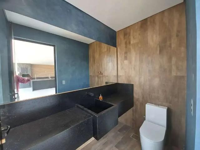 Casa / Sobrado para Venda em Betim/MG Centro 4 Quartos