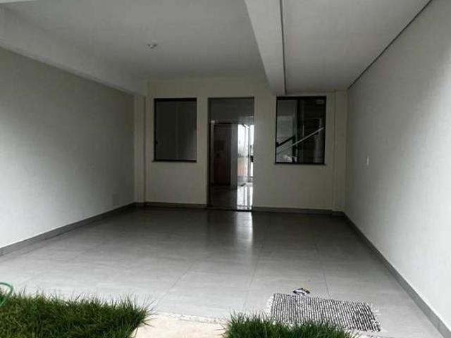 Casa / Sobrado para Venda em Betim/MG Centro 3 Quartos