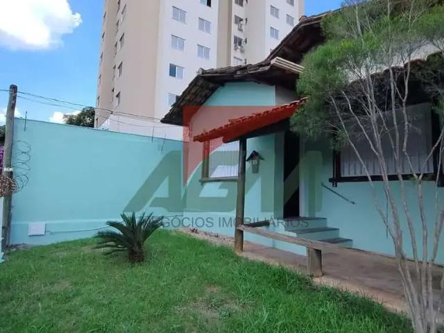 Casa / Sobrado para Venda em Betim/MG Centro 3 Quartos