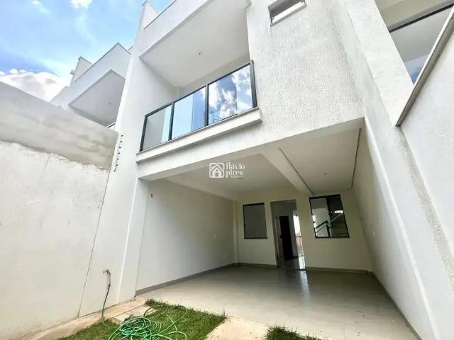 Casa / Sobrado para Venda em Betim/MG Centro 3 Quartos