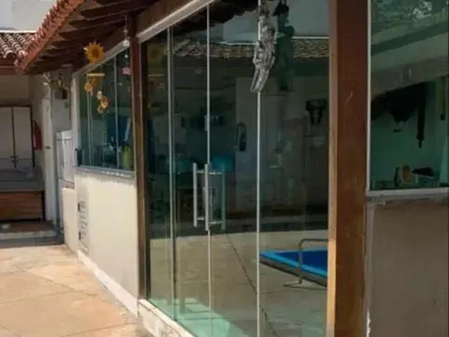 Casa / Sobrado para Venda em Betim/MG Chácara 4 Quartos