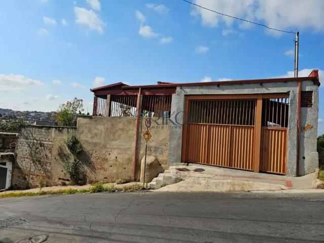 Casa / Sobrado para Venda em Betim/MG Cruzeiro do Sul 3 Quartos