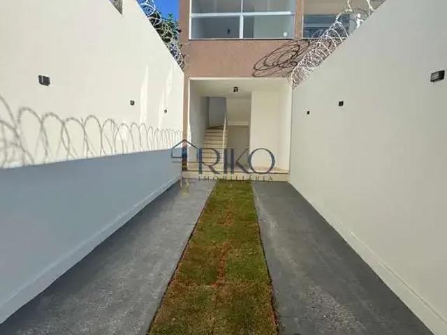 Casa / Sobrado para Venda em Betim/MG Duque de Caxias 3 Quartos