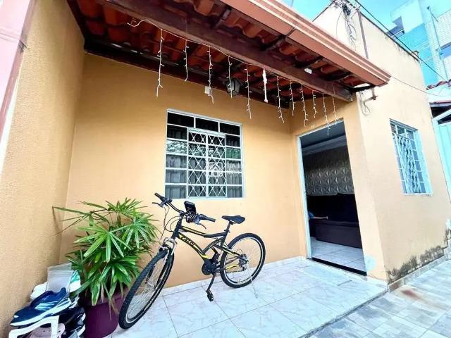Casa / Sobrado para Venda em Betim/MG Espírito Santo 2 Quartos