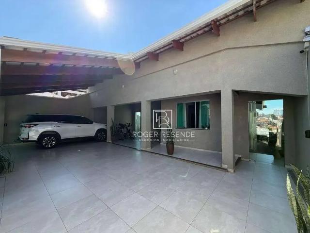 Casa / Sobrado para Venda em Betim/MG Espírito Santo 4 Quartos