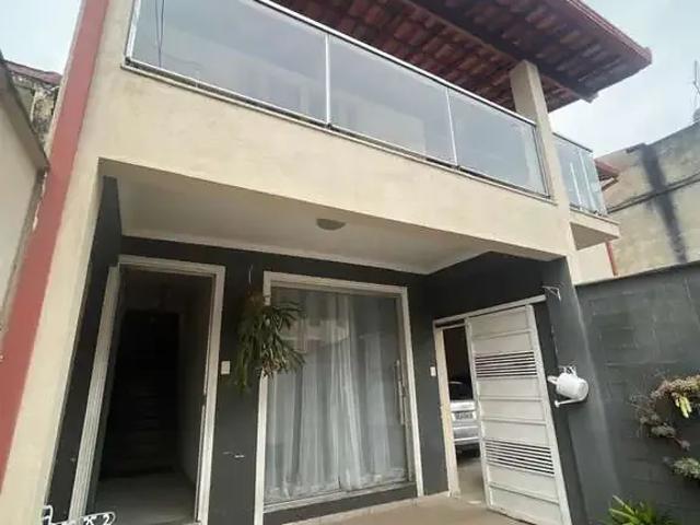 Casa / Sobrado para Venda em Betim/MG Filadélfia 5 Quartos