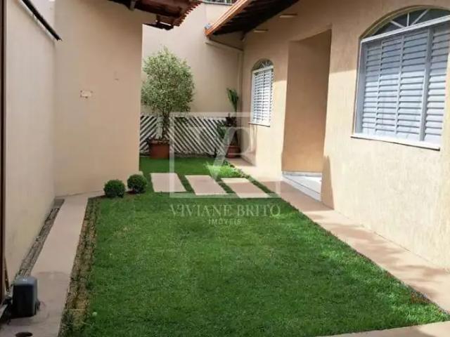Casa / Sobrado para Venda em Betim/MG Guarujá 3 Quartos