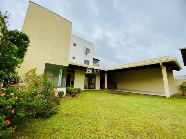 Casa / Sobrado para Venda em Betim/MG Guarujá