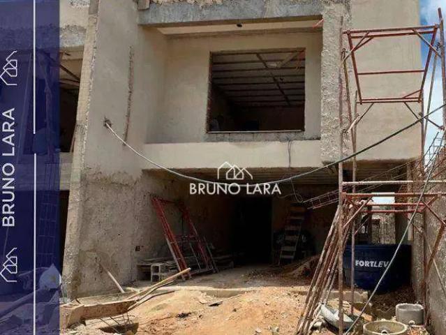 Casa / Sobrado para Venda em Betim/MG Guarujá Mansões 3 Quartos
