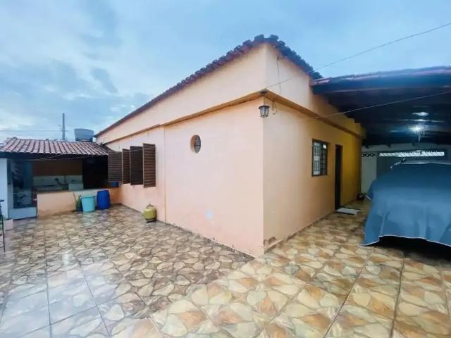 Casa / Sobrado para Venda em Betim/MG Granja Verde 3 Quartos