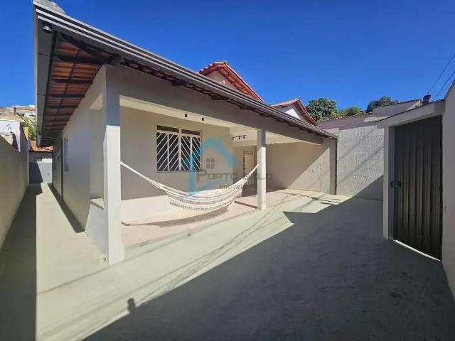 Casa / Sobrado para Venda em Betim/MG Itacolomi 4 Quartos