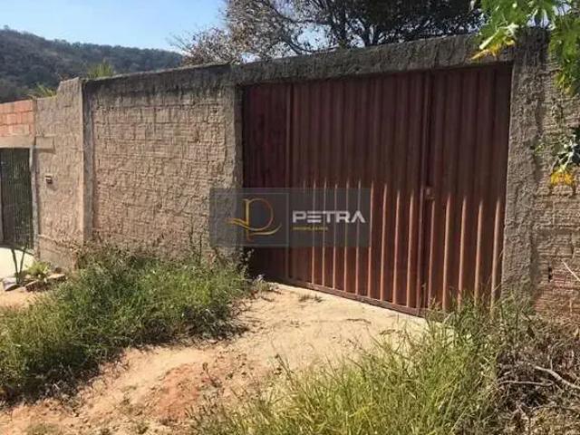 Casa / Sobrado para Venda em Betim/MG Icaivera 2 Quartos