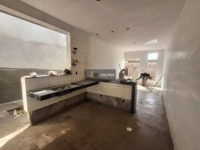 Casa / Sobrado para Venda em Betim/MG Icaivera 3 Quartos