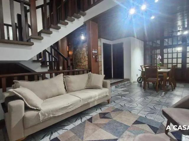 Casa / Sobrado para Venda em Betim/MG Ingá Alto 4 Quartos