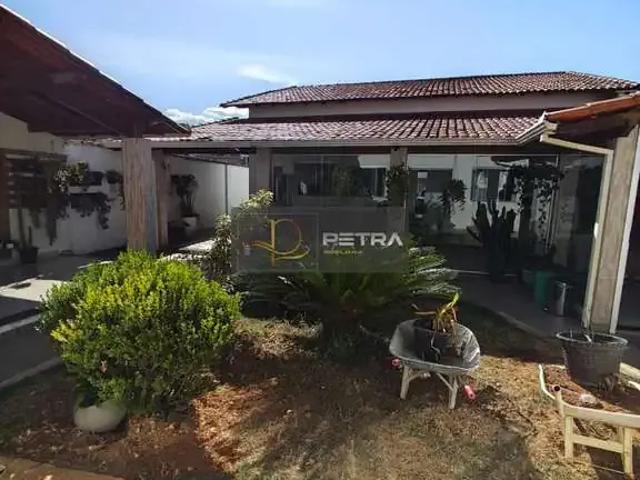 Casa / Sobrado para Venda em Betim/MG Jardim Brasília 4 Quartos