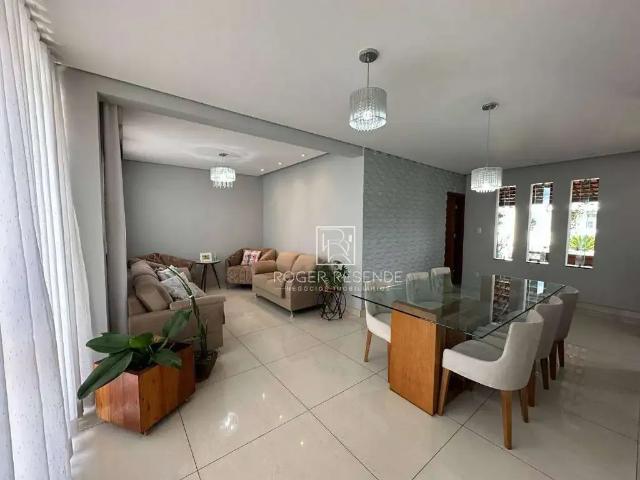 Casa / Sobrado para Venda em Betim/MG Jardim Brasília 5 Quartos