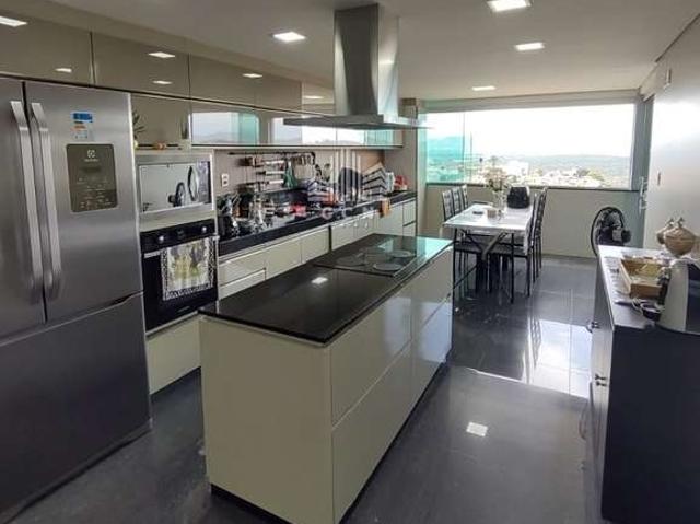 Casa / Sobrado para Venda em Betim/MG Jardim Casa Branca 4 Quartos