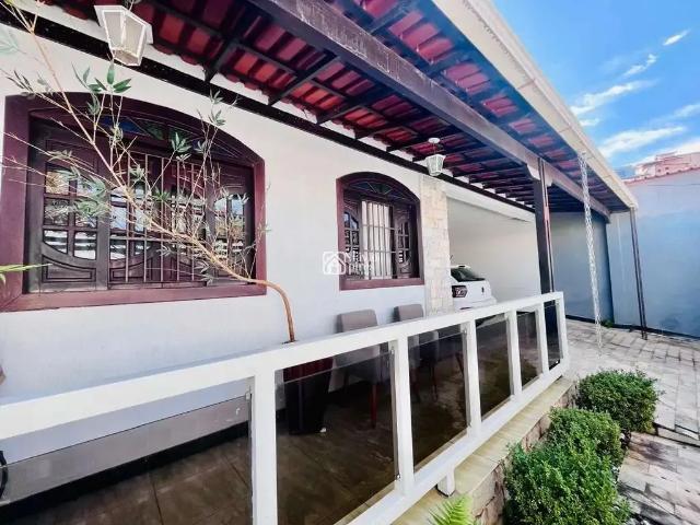 Casa / Sobrado para Venda em Betim/MG Jardim Casa Branca 3 Quartos