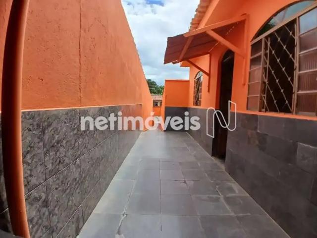 Casa / Sobrado para Venda em Betim/MG Jardim das Alterosas 1ª Seção 8 Quartos