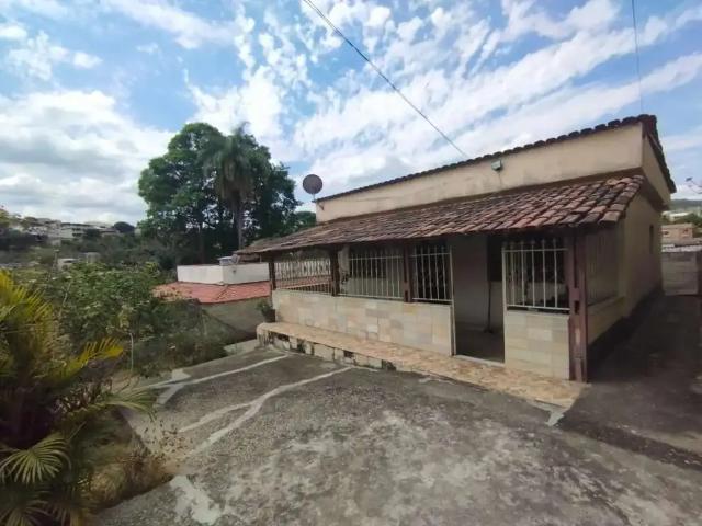 Casa / Sobrado para Venda em Betim/MG Jardim das Alterosas 2ª Seção 2 Quartos