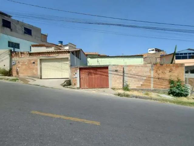 Casa / Sobrado para Venda em Betim/MG Jardim das Alterosas 2ª Seção 3 Quartos