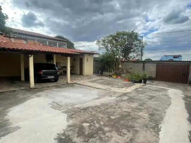 Casa / Sobrado para Venda em Betim/MG Jardim Petrópolis 3 Quartos