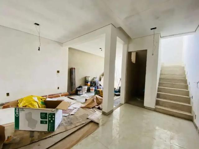 Casa / Sobrado para Venda em Betim/MG Parque das Acácias 3 Quartos