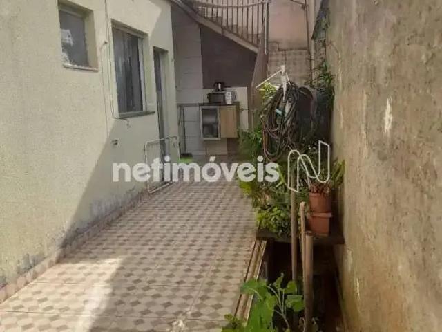 Casa / Sobrado para Venda em Betim/MG Residencial Lagoa 3 Quartos